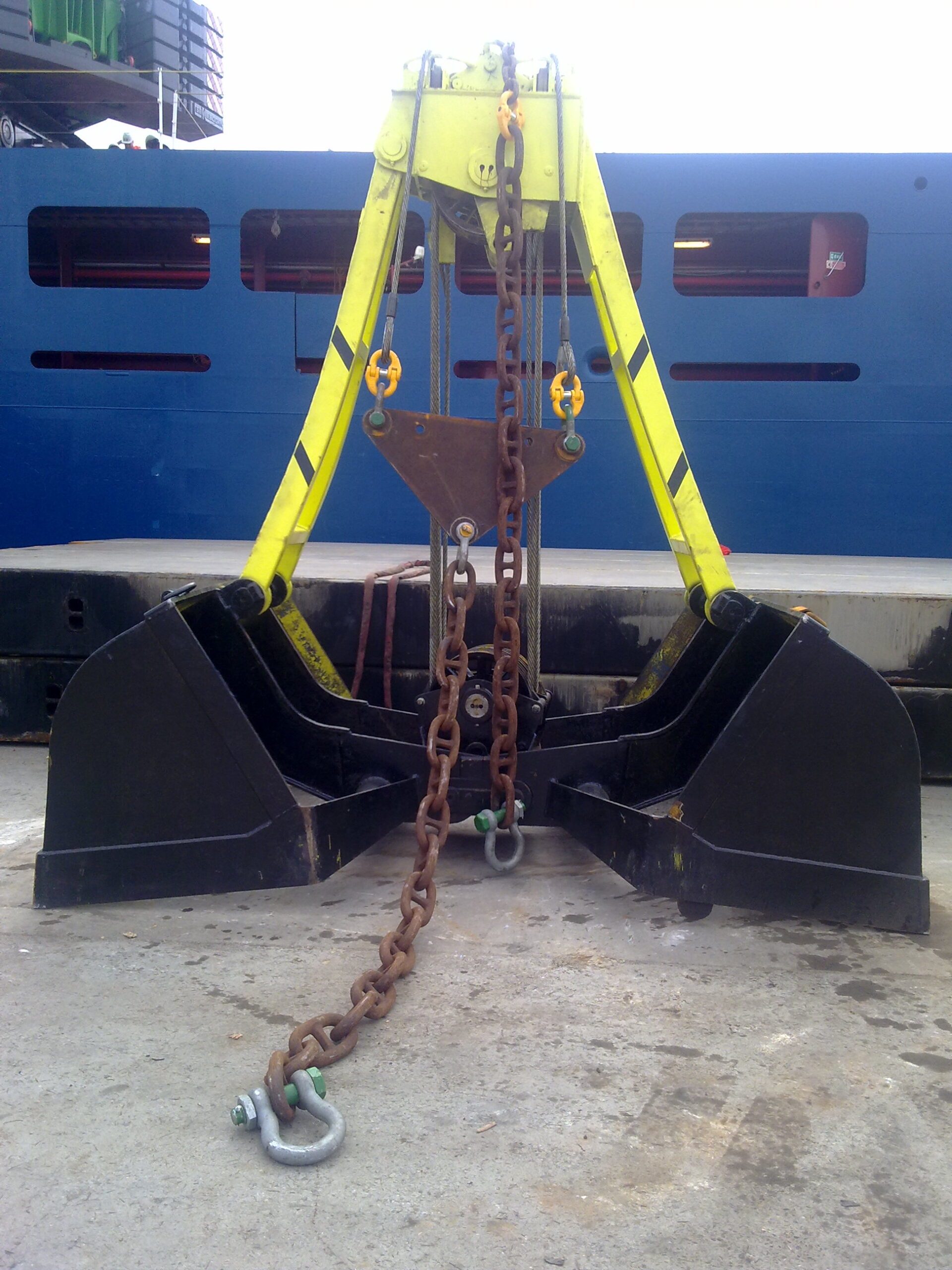 5.0 m3 clamshell - Dutch Offshore